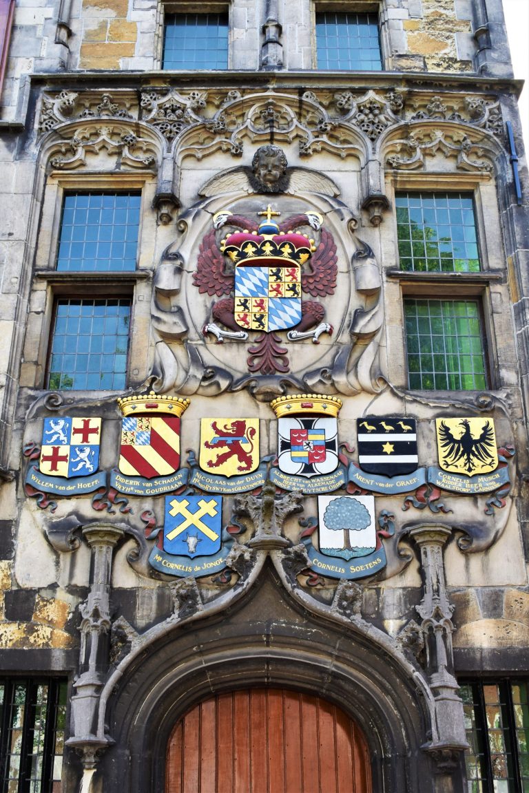 11 Reasons to Visit Delft - The Prettiest Town in The Netherlands