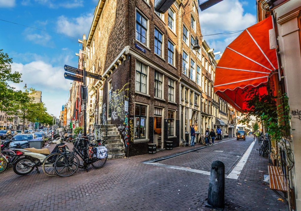 Shopping in Amsterdam, Souvenirs, Typical and Cheap Gifts